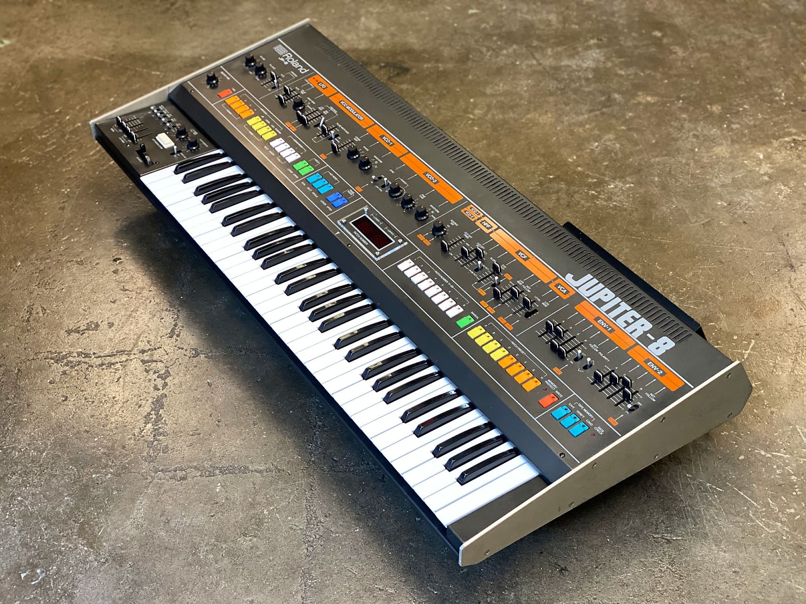 MATRIXSYNTH: 1982 Roland Jupiter 8 JP-8 Analogue Synthesizer 🇯🇵
