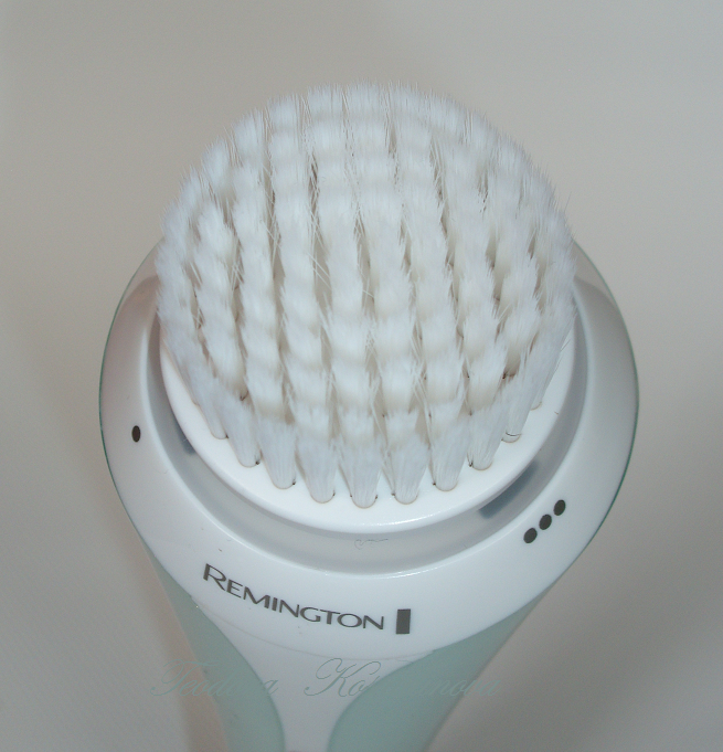 My place...: Четка за лице Remington FC1000 Reveal