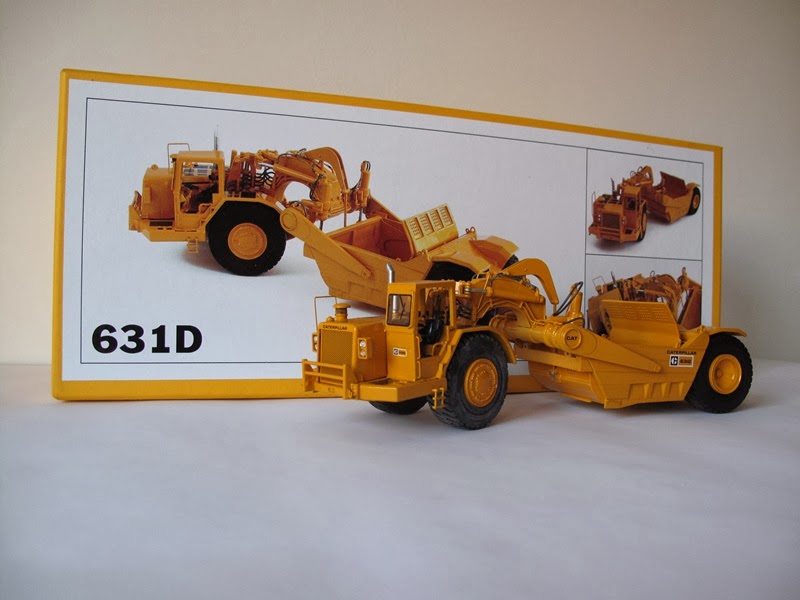 MiniMovers: MODEL REVIEW! Caterpillar 631D OROPS Wheel Tractor-Scraper ...