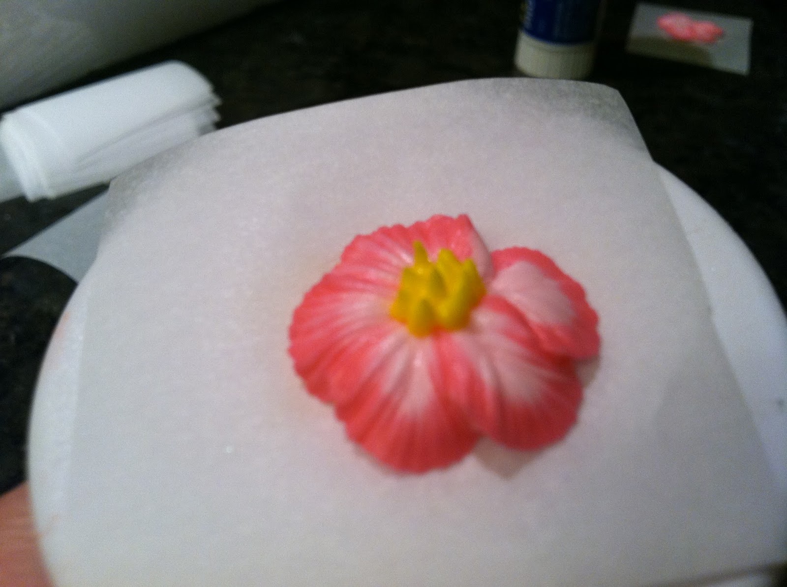 The Iced Queen: Royal Icing Cherry Blossoms