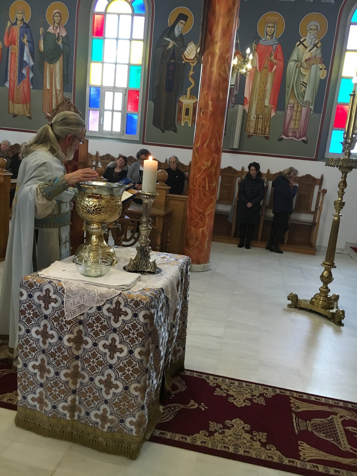 ΕΝΟΡΙΑ "ΤΡΙΩΝ ΙΕΡΑΡΧΩΝ" ΑΝΝΟΒΕΡΟΥ: ΠΑΡΑΜΟΝΗ ΘΕΟΦΑΝΕΙΩΝ ΣΤΗΝ ΕΝΟΡΙΑ ΜΑΣ