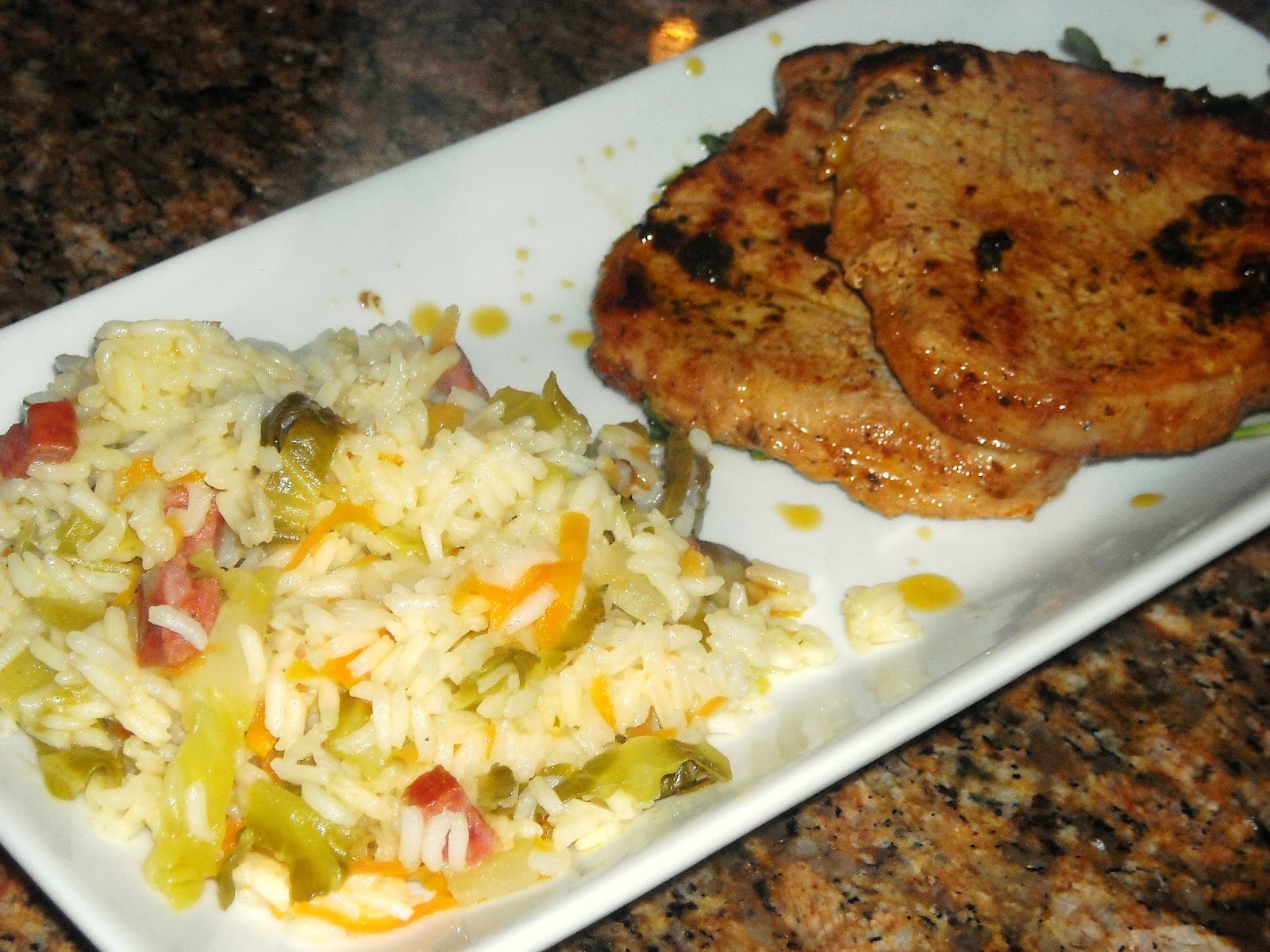 Coisas e Coisinhas: Bifes do lombo com molho de ervas e arroz à moda da avó