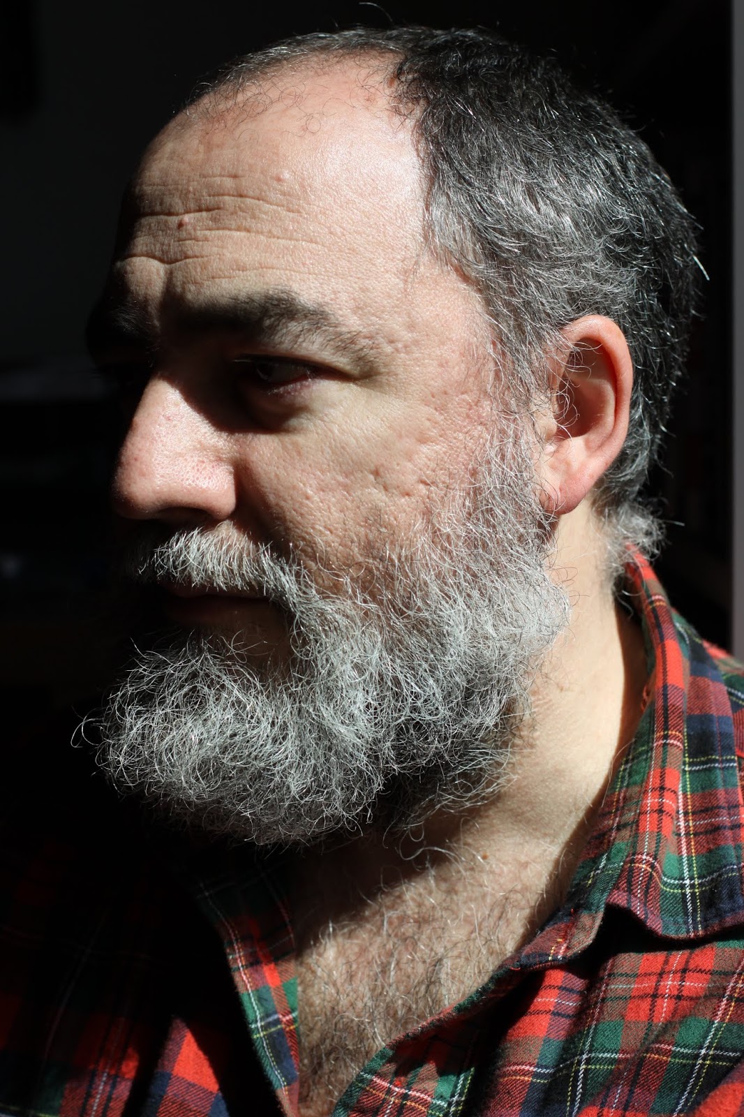 PAROLE DE QUEER: Entrevista a JAVIER SÁEZ por EDUARDO NABAL.