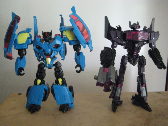 ChCse's blog: Toy Review: Transformers Prime Rumble