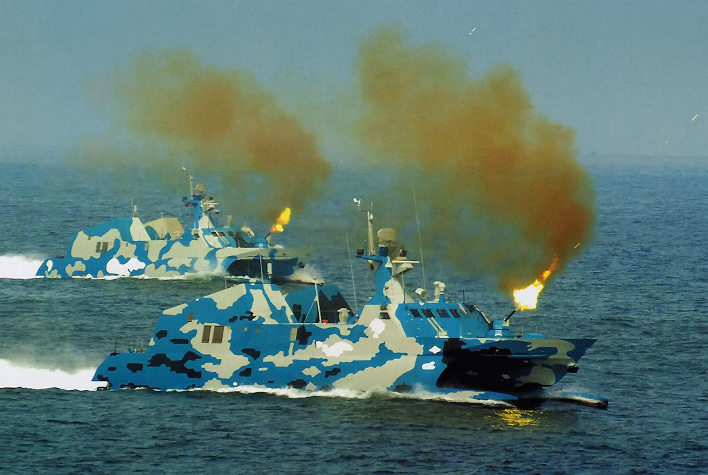 WORLD DEFENCE: Chinese Type 022 Missile Boat