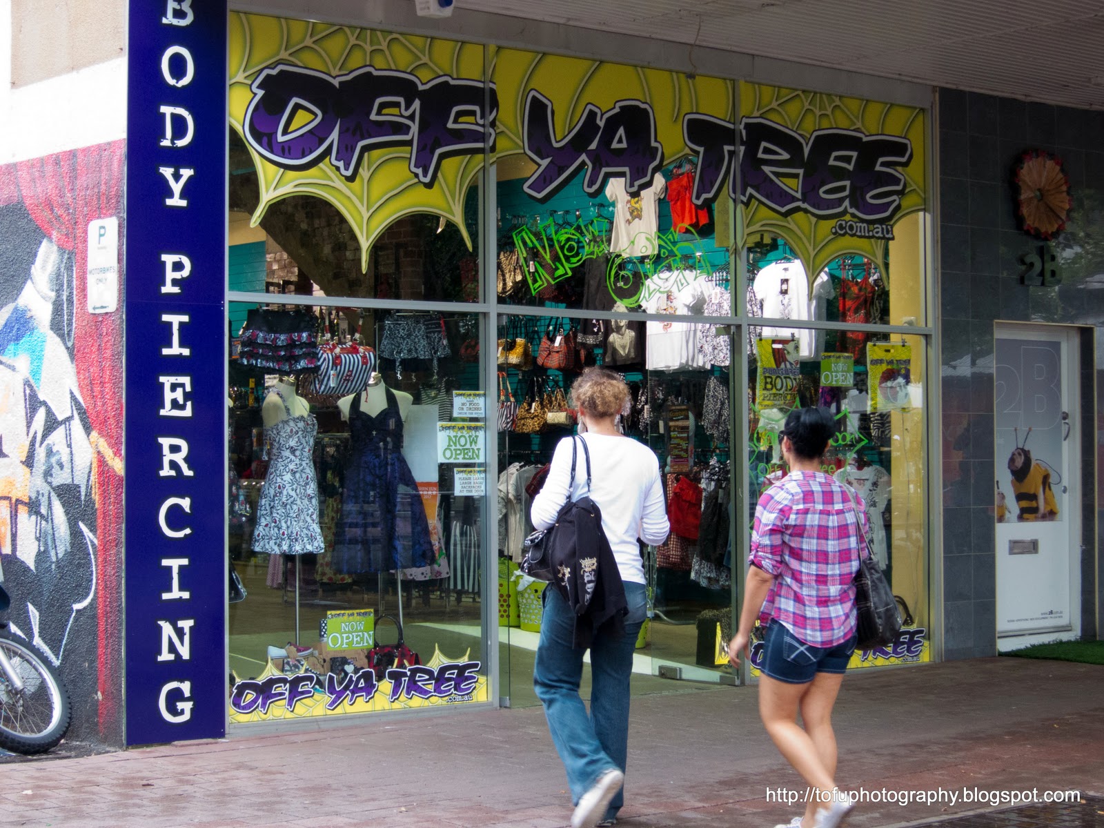 Tofu Photography: Off Ya Tree