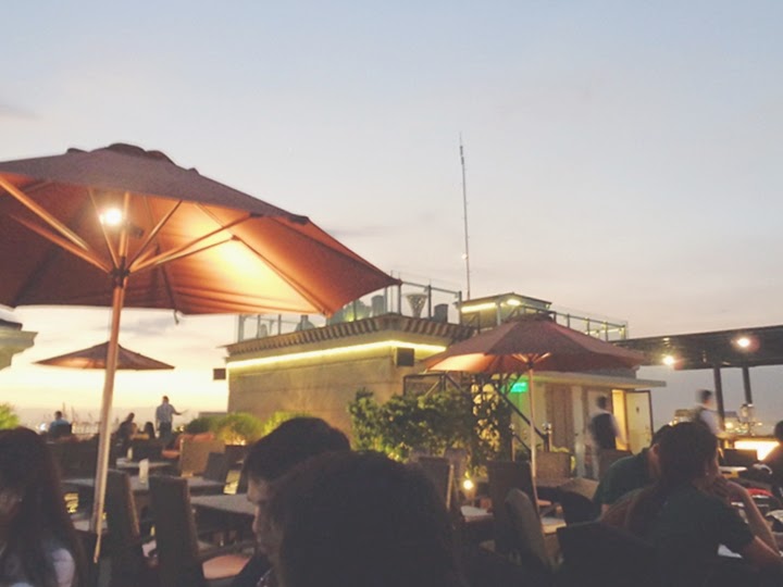 Beautiful Sunday # 149 - Sky Deck View Bar and Manila's Sky Line ...