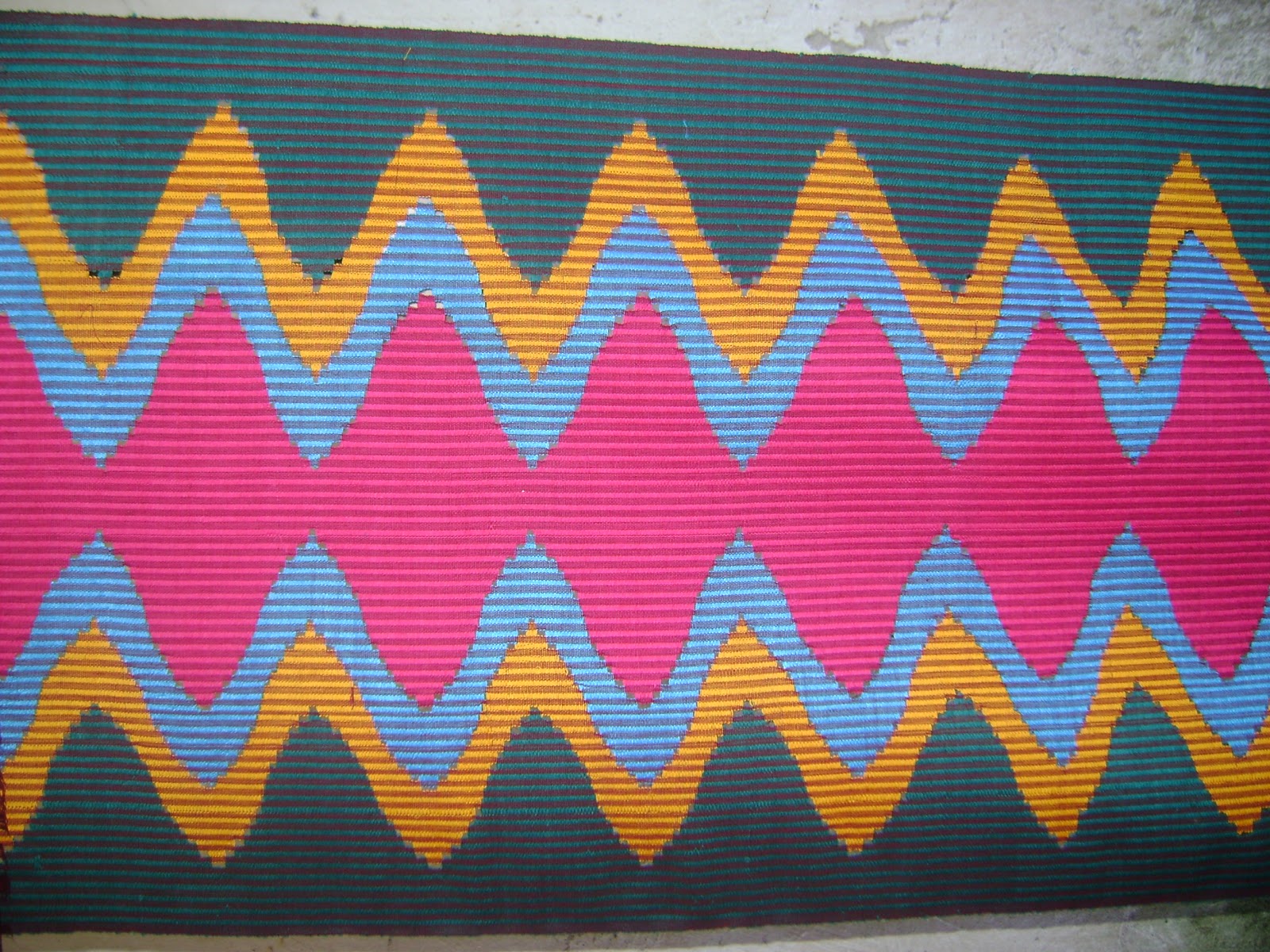 Kerajinan Kain Tenun Rangrang, Nusa Penida - Wak Laba