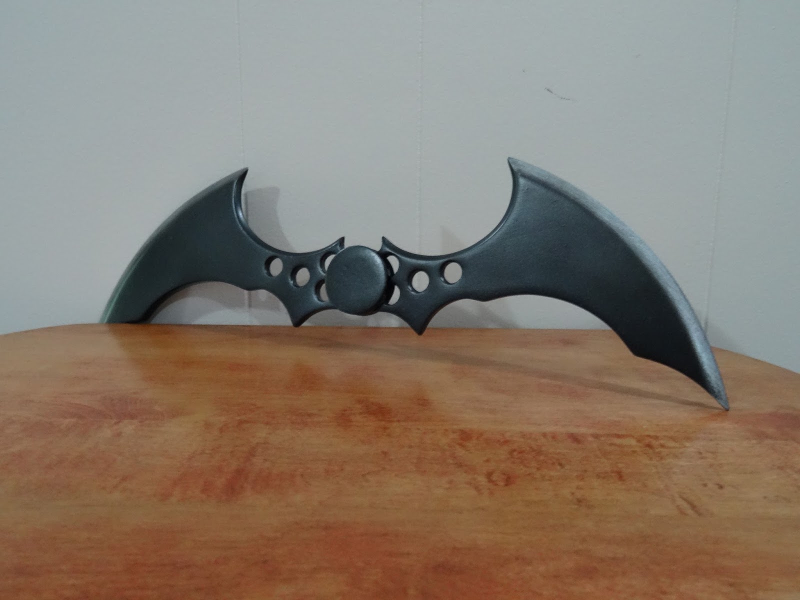 Authentic Merchandise 3PCS Batman Metal Bat Pattern Darts Outdoor Multi ...