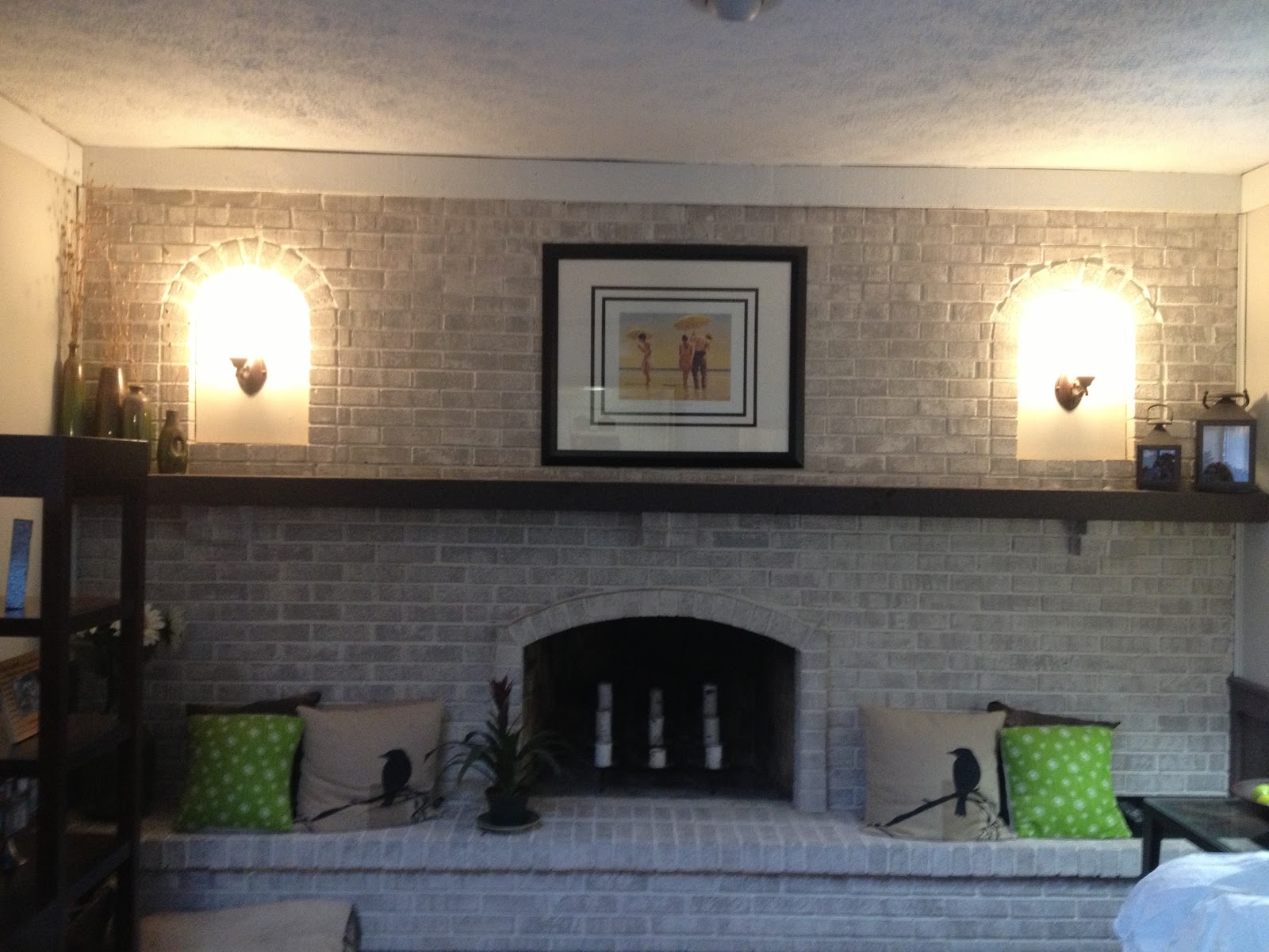 Livin' with Linds: 1970's Fireplace Makeover