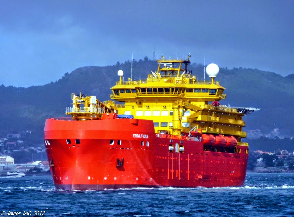 Industria naval española: Observador de buques shipspotter en Vigo ...