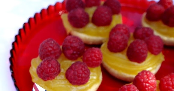 Shortbread & Raspberry Mini Summer Tarts Recipe - Party Ideas | Party ...