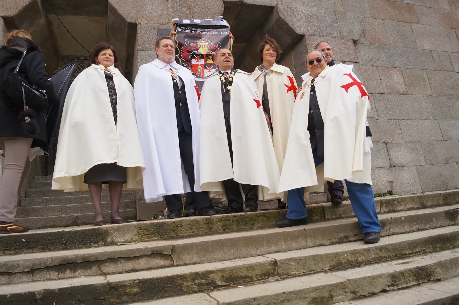A PARIGI I TEMPLARI ITALIANI RICORDANO LA FIGURA DI JACQUES DE MOLAY ...