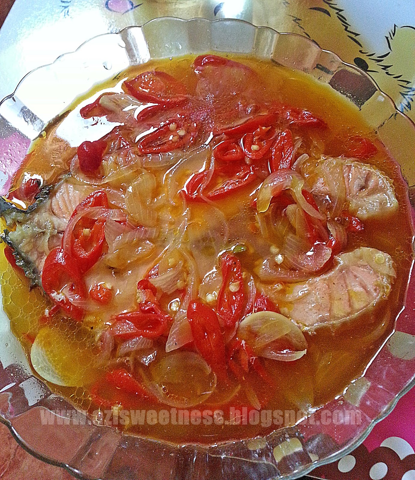 Demi Azi Nur: RESEPI : IKAN SALMON MASAK ASAM