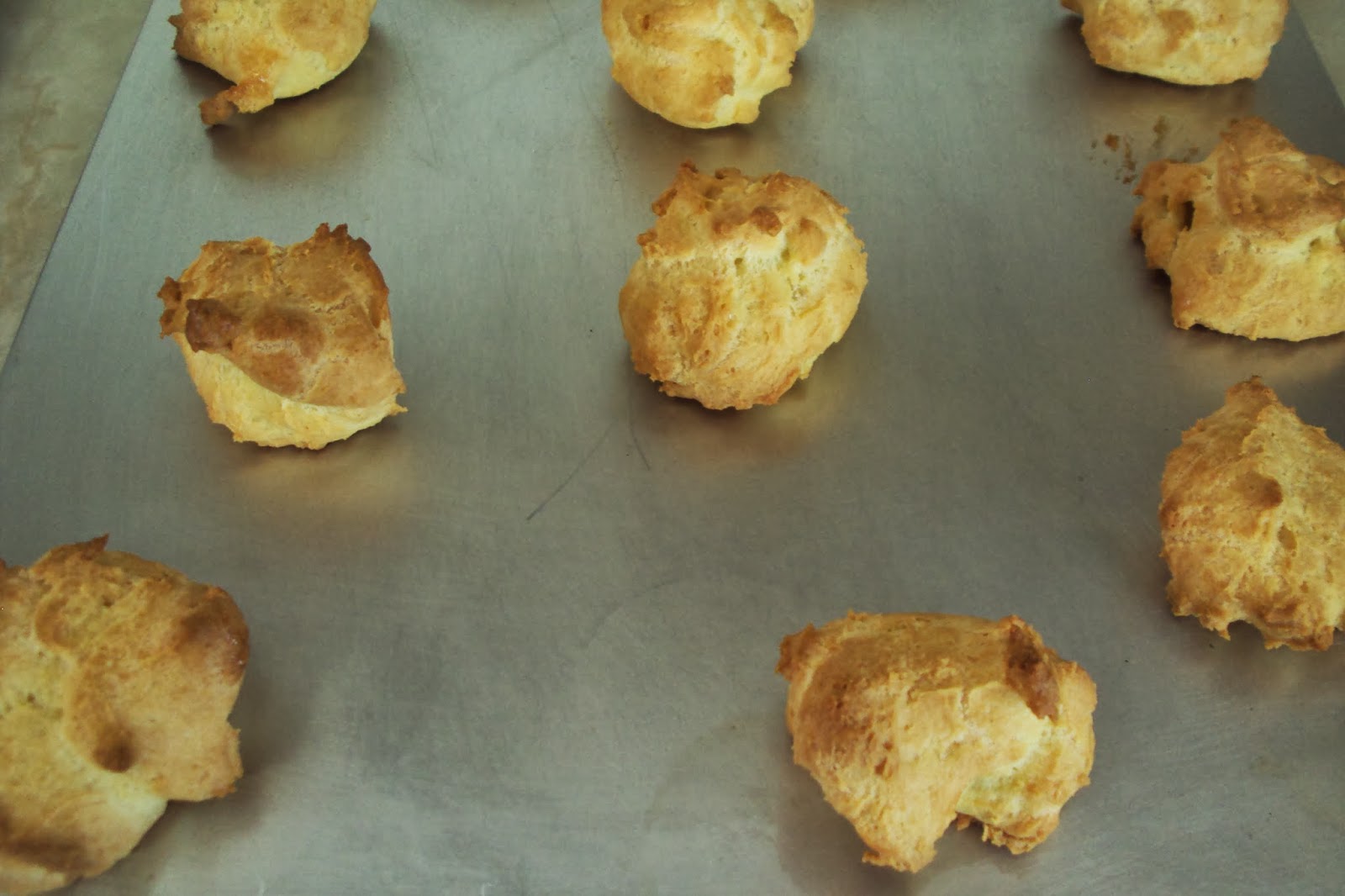 Yankee-Belle Cafe: Cream Puffs, a Blodgett Favorite!