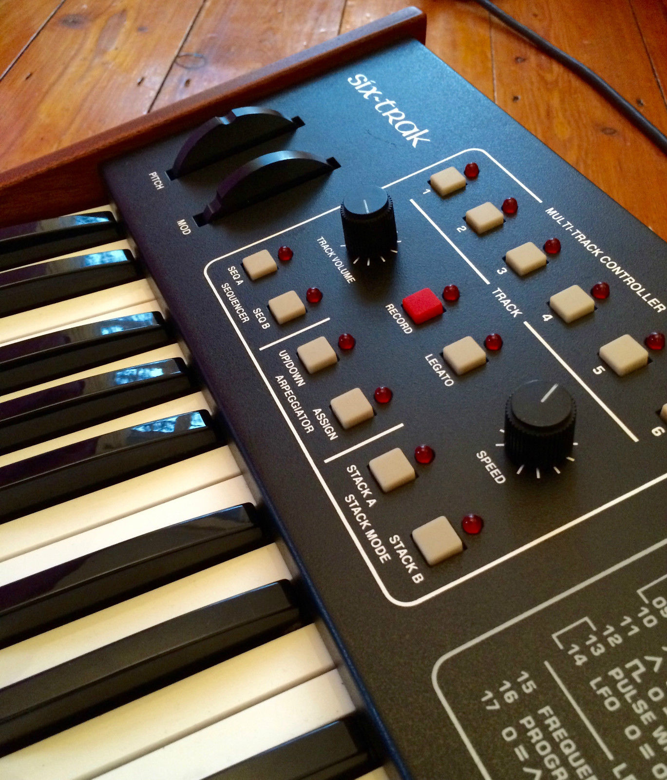 MATRIXSYNTH: SEQUENTIAL CIRCUITS SIX-TRAK w/ VERSION 11 ROM