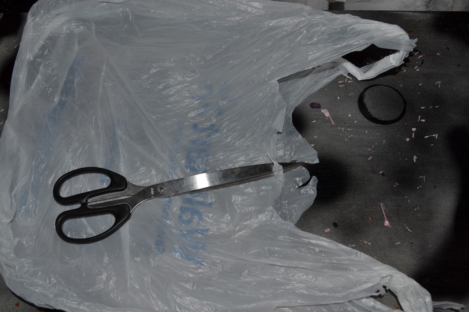 The Upcycling Nanny: Upcycled Continuous Plarn-Plastic Bag Yarn