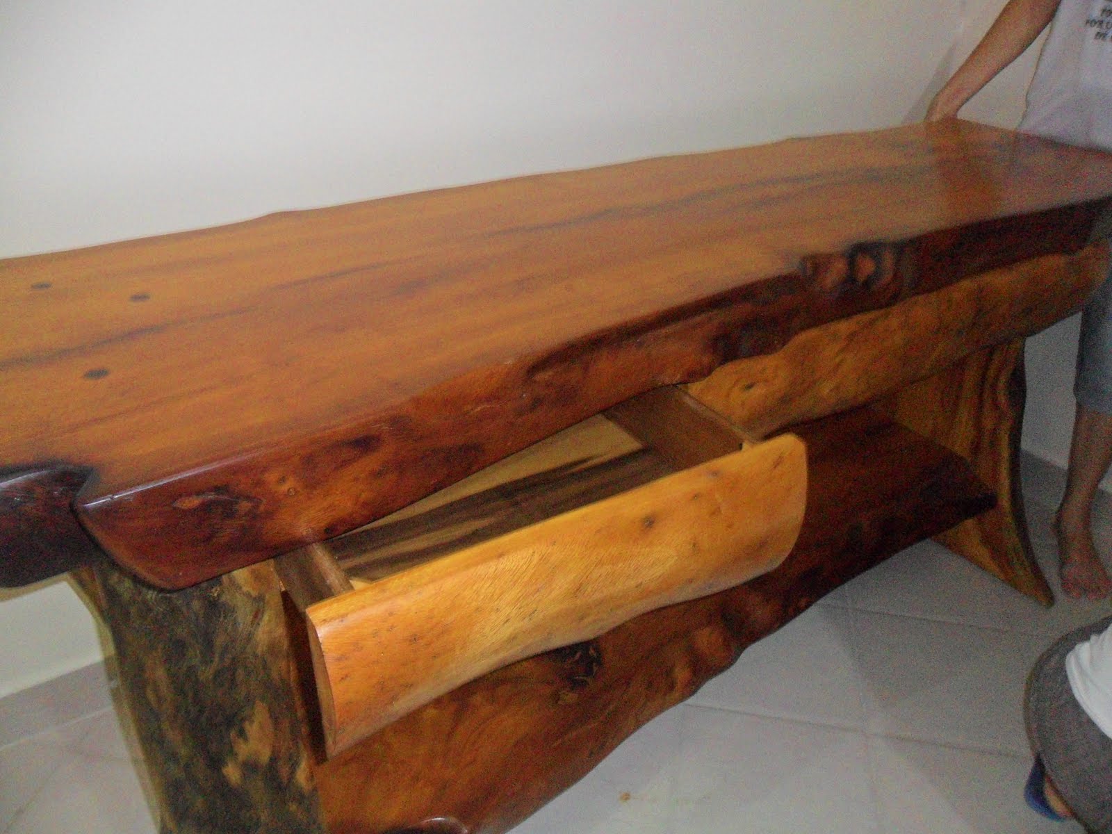 FINORÚSTICO: Aparador rústico com gavetas