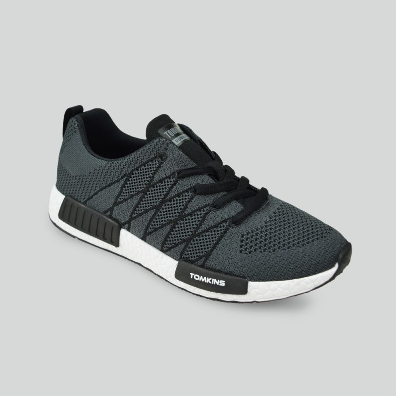 Rekomendasi 6 Merk Sepatu Sneakers dan Sport Buatan Lokal - Goshare Net