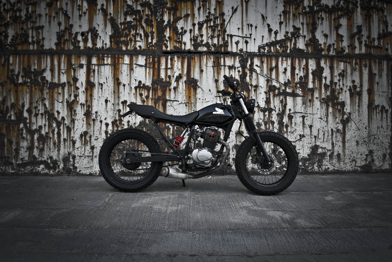 HELL ON WHEELS: Custom Honda FTR