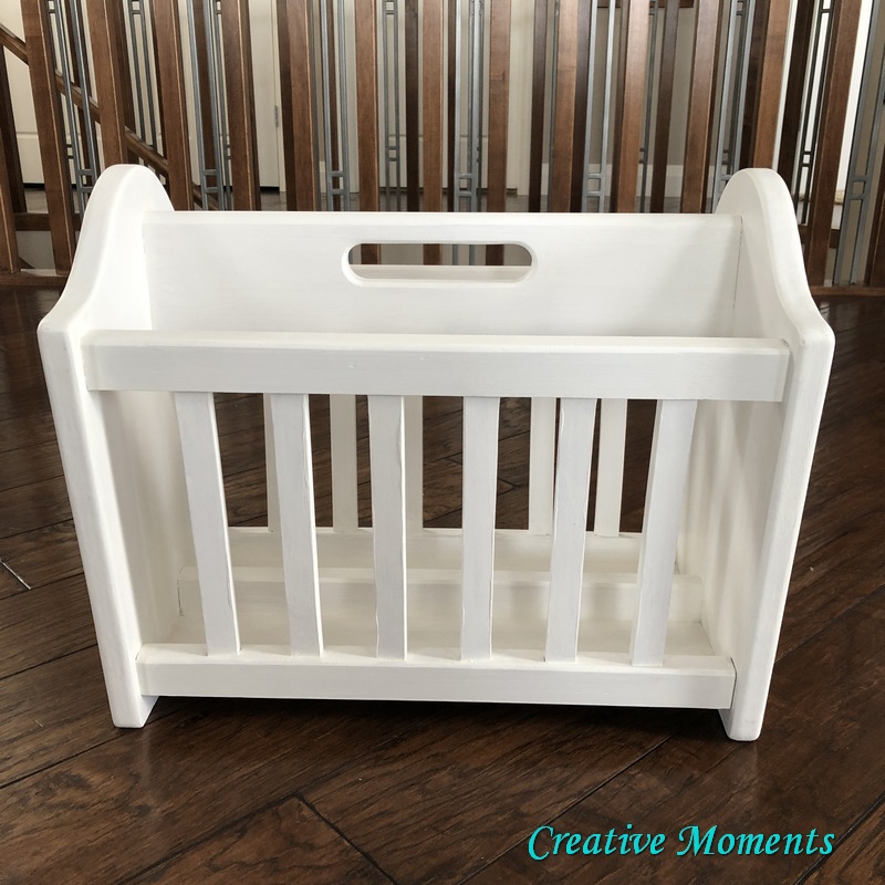 Farmhouse White Magazine Rack