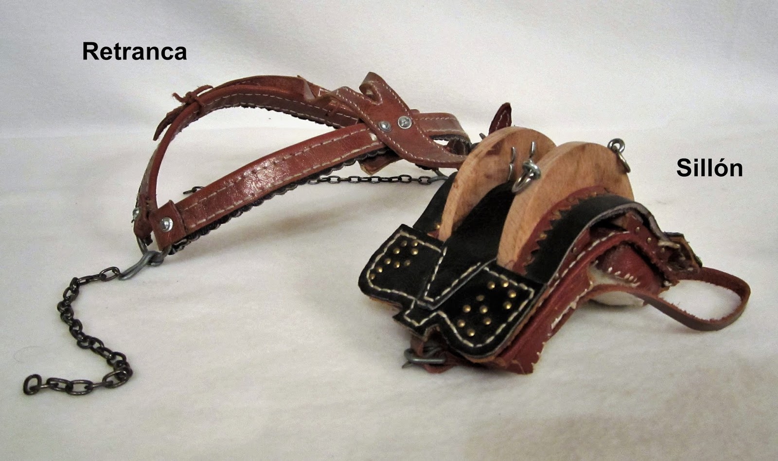 Aperos en miniatura de Pablo Subías: Los aparejos o guardiciones