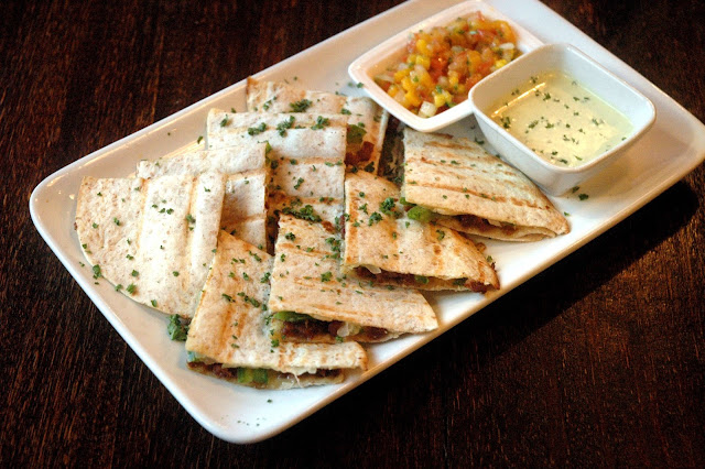 DUDE FOR FOOD: Frangos Portuguese Style Chicken: From Weekend Market ...