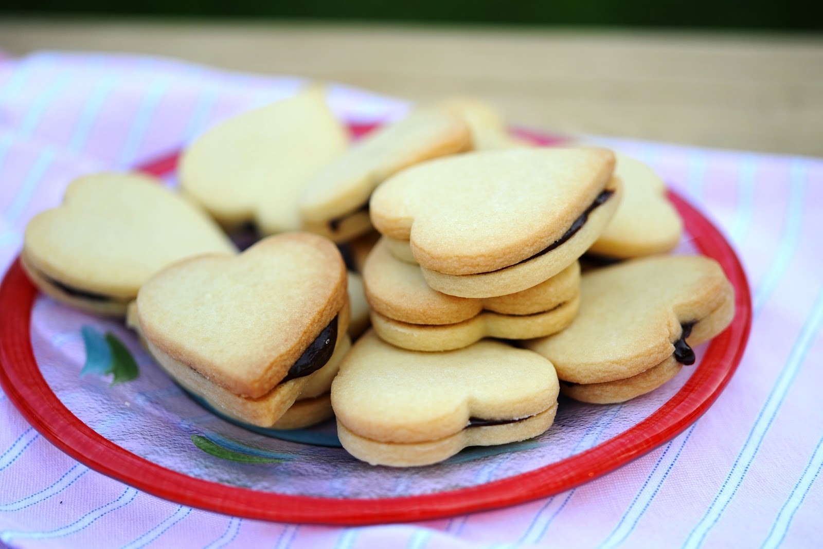 mama makes from scratch: stubbed toe cookies