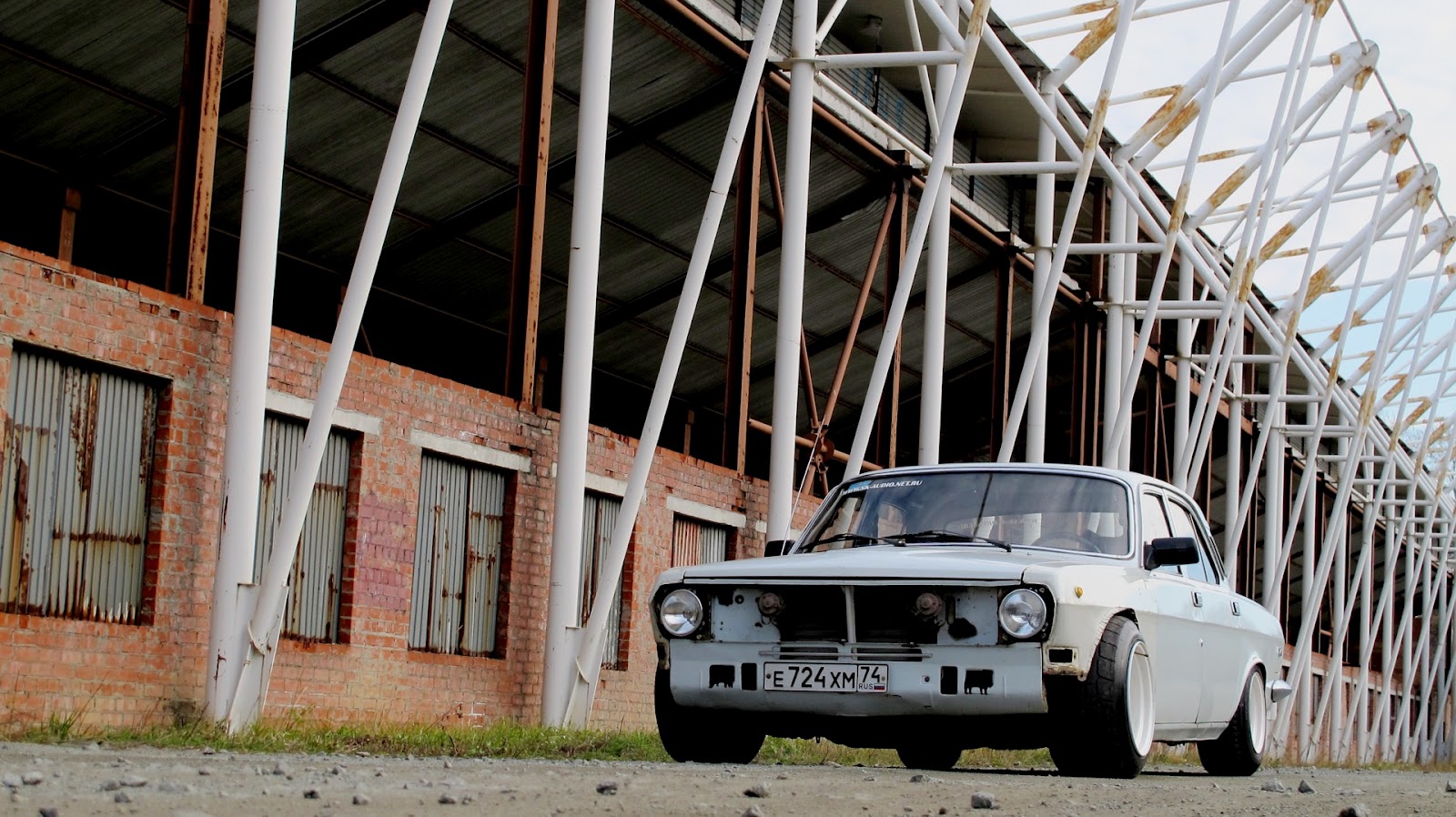 communist cars: some modern 24