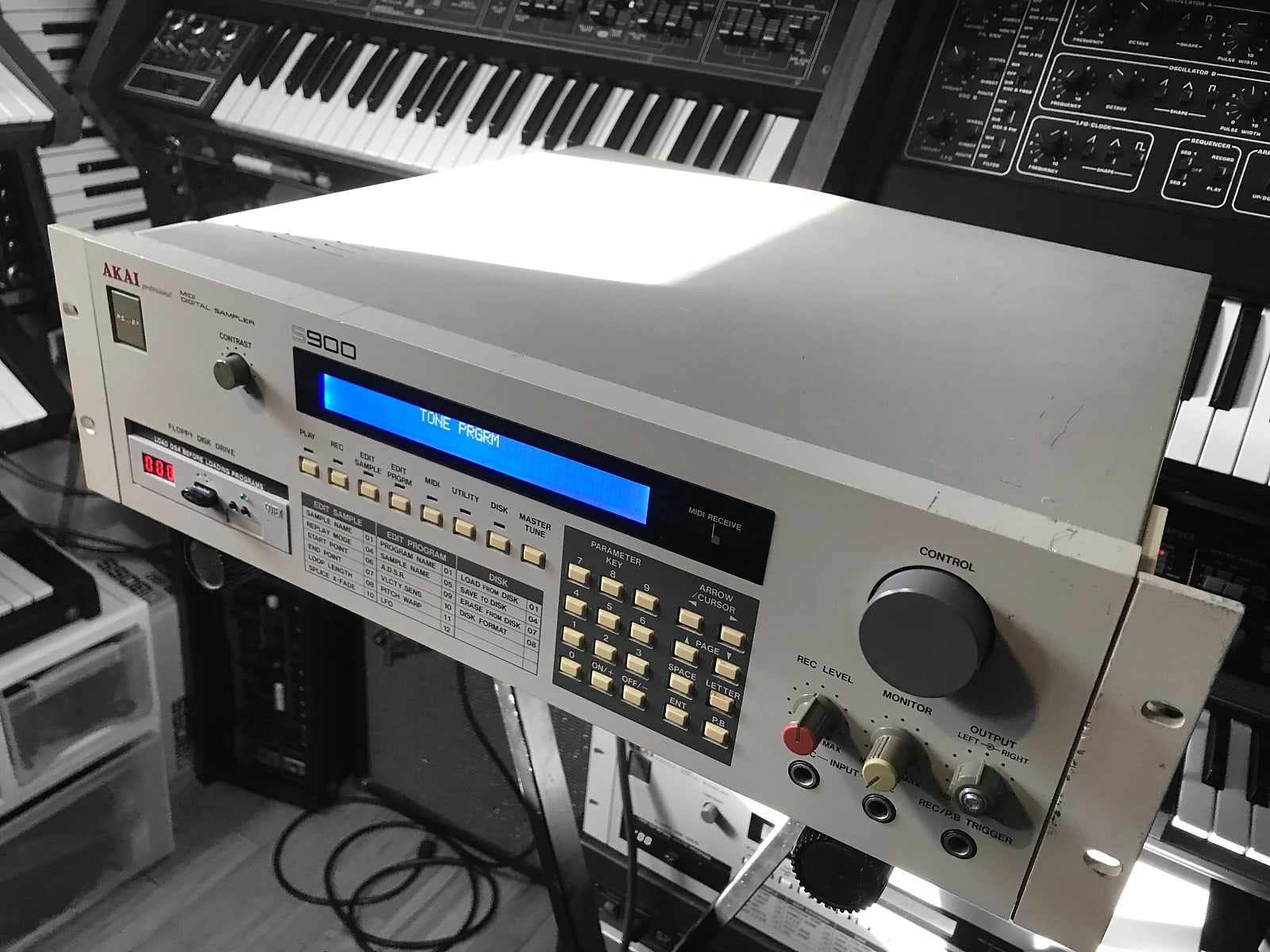 MATRIXSYNTH: Akai S900 MIDI Digital Sampler w/ Gotek Drive & Updated Screen