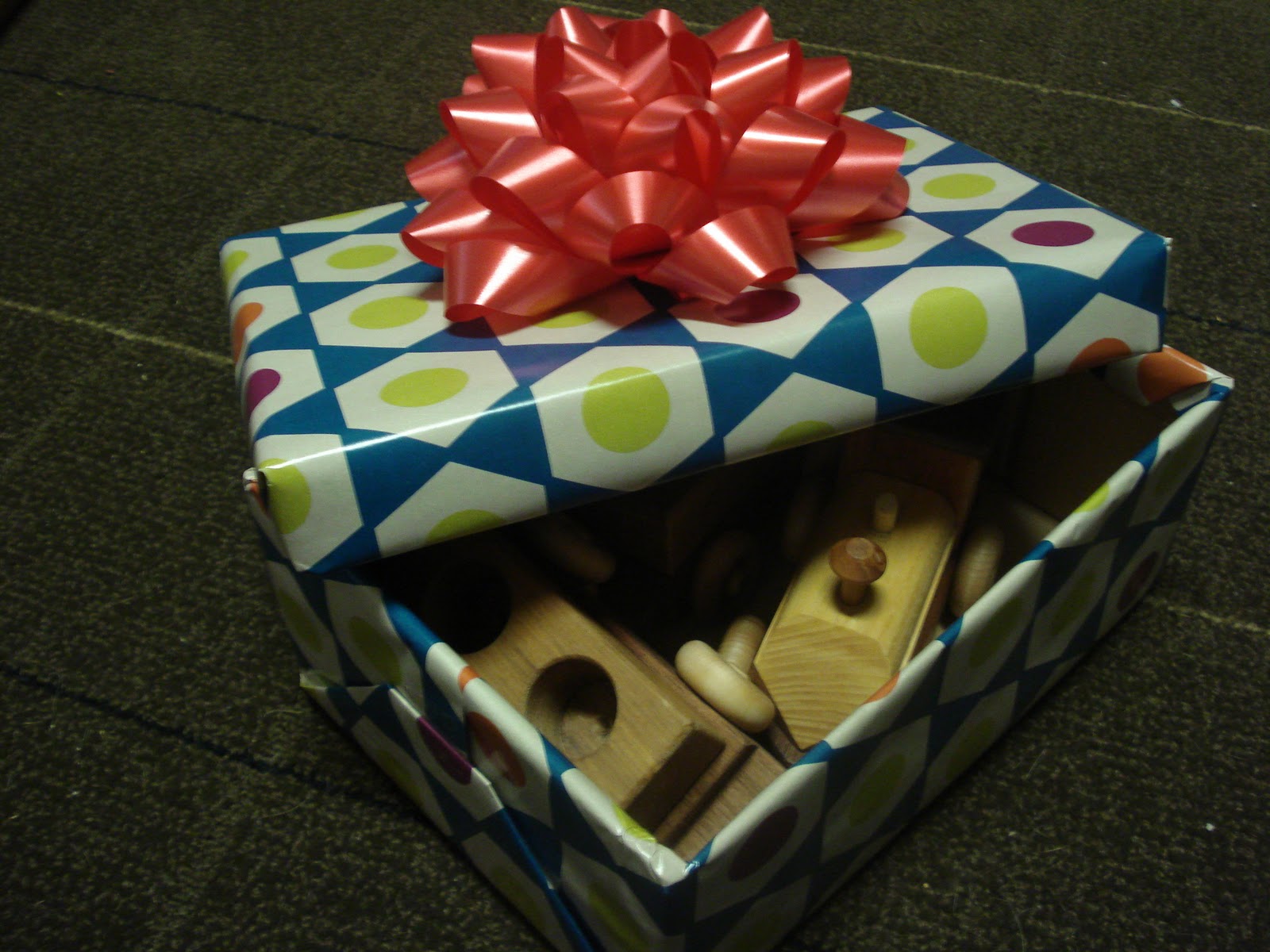 se la cava.: Reusable Gift Box