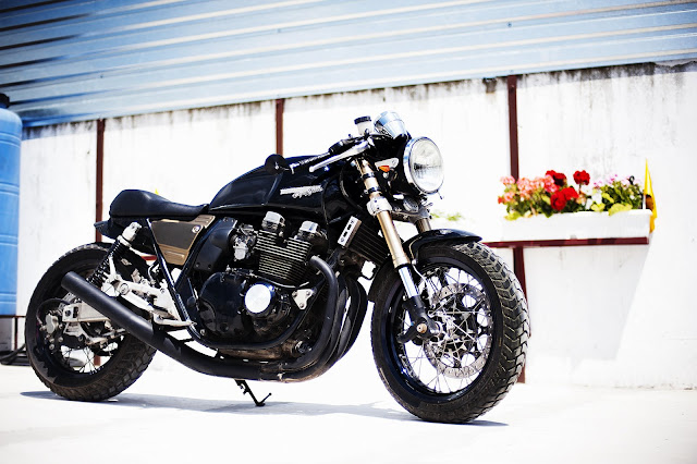 Fast & Fashion Cafe Racer - RocketGarage - Cafe Racer Magazine