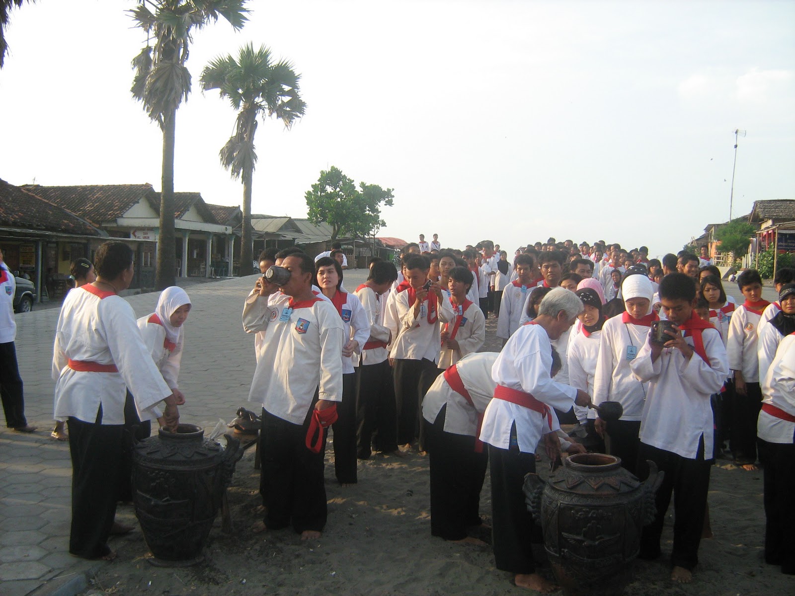 Merpati Putih Passion: Tradisi Merpati Putih