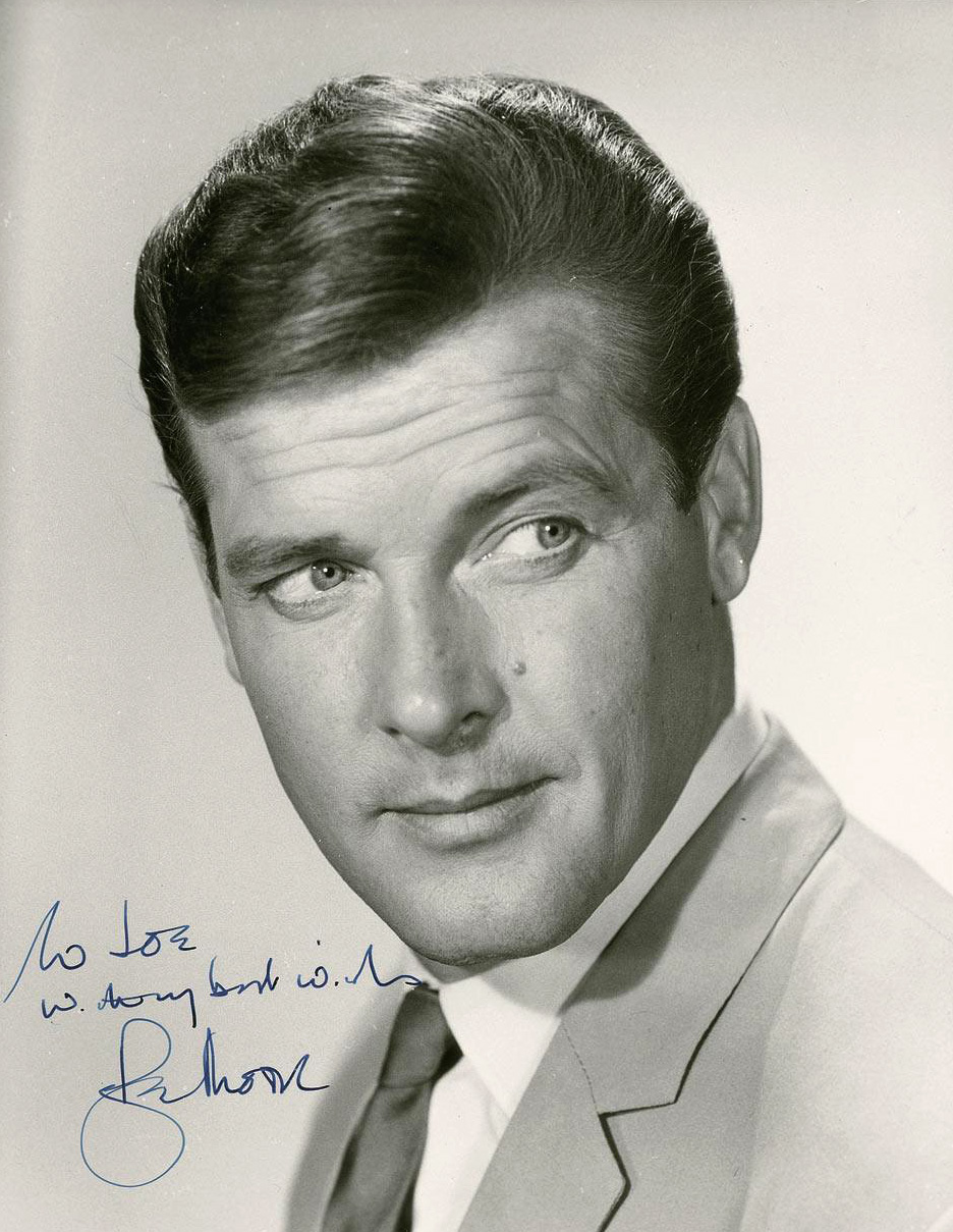 Memoria recente e antiga: Morreu o actor Roger Moore...