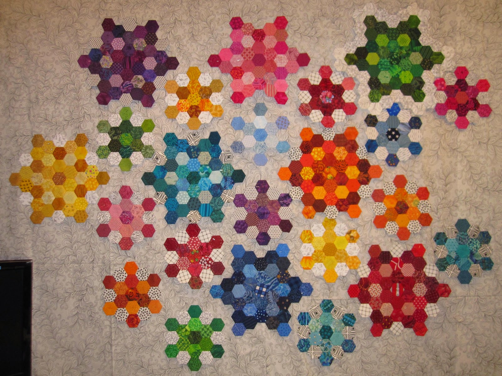 Julie's Quilts and Costumes: 2017 UFO Challenge List #1--piecing