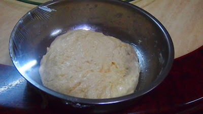 MamaMia Kitchen: ROTI NAAN a.k.a ROTI TEMPAYAN