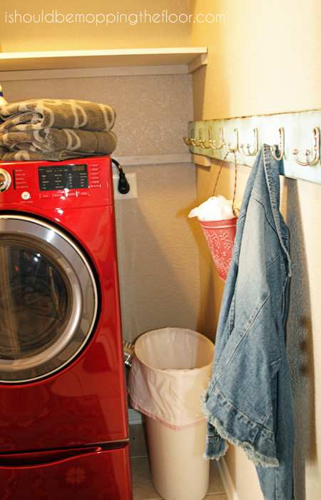 Wall-to-Wall DIY Hook Board | i should be mopping the floor