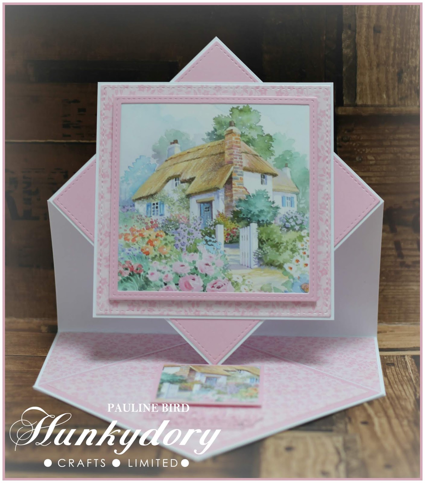 Crafting with Cotnob: Country Cottage