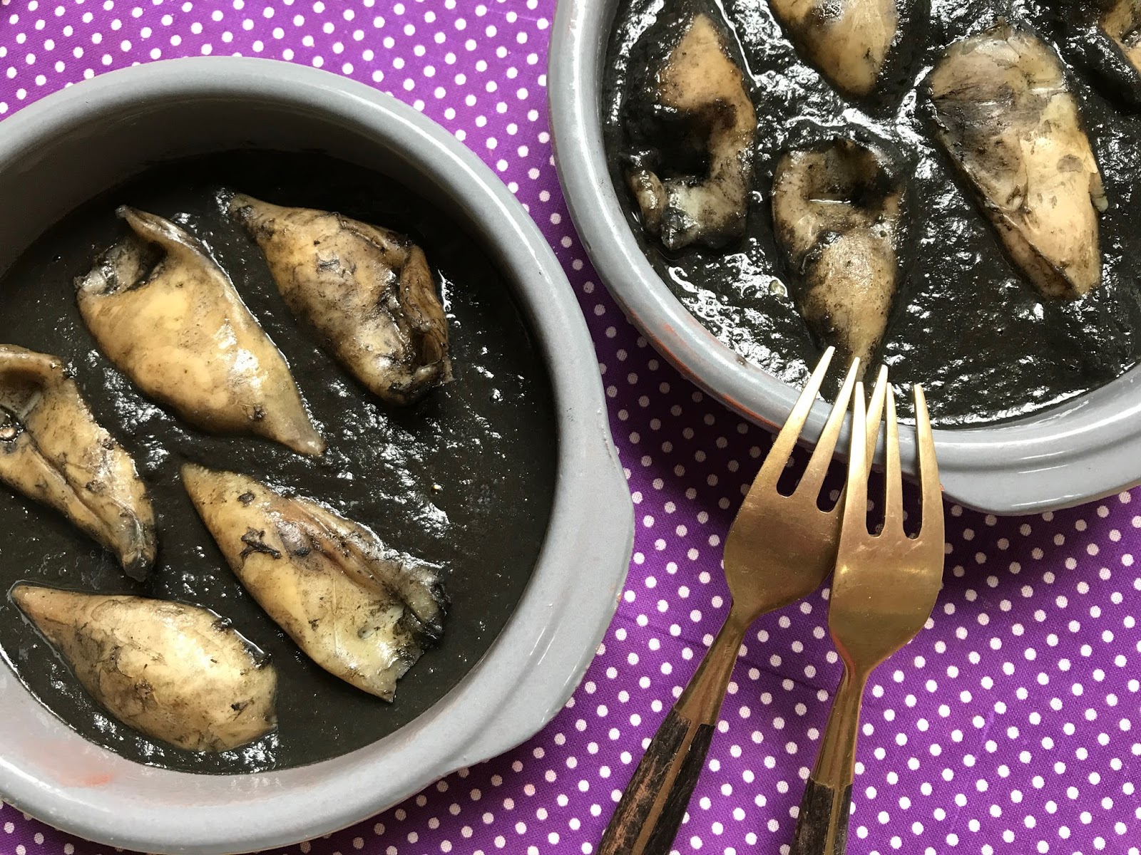 Chipirones en su tinta