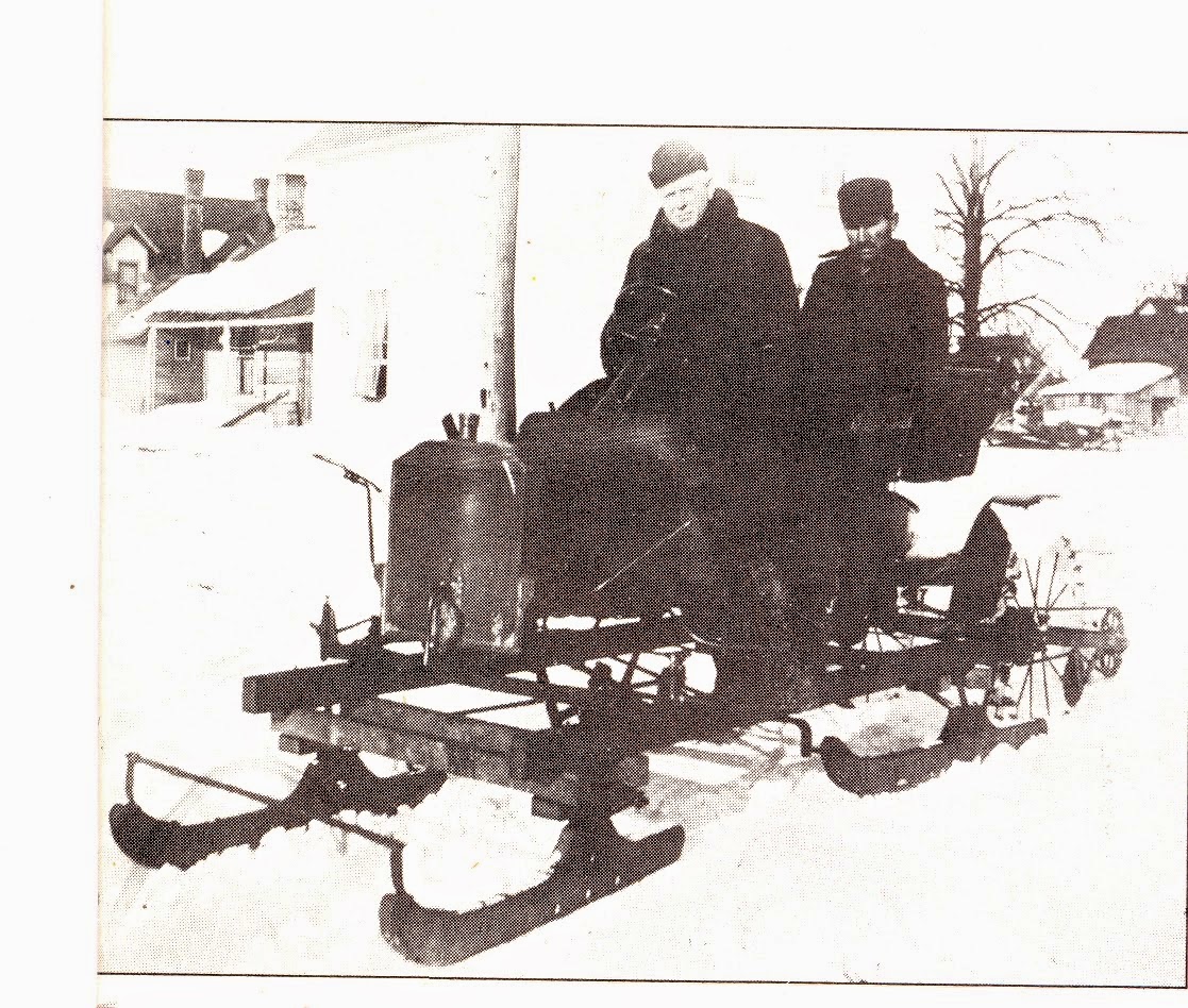 CLASSIC SNOWMOBILES OF THE PAST: A REAL VINTAGE SNOWMOBILE