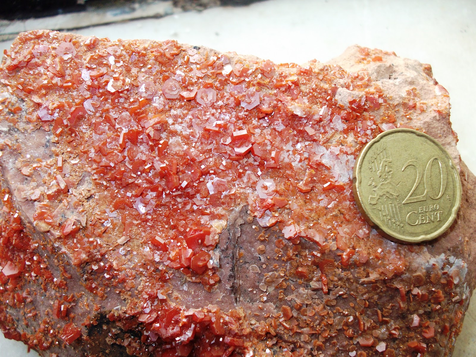 Vanadinite - Mineral Pedra