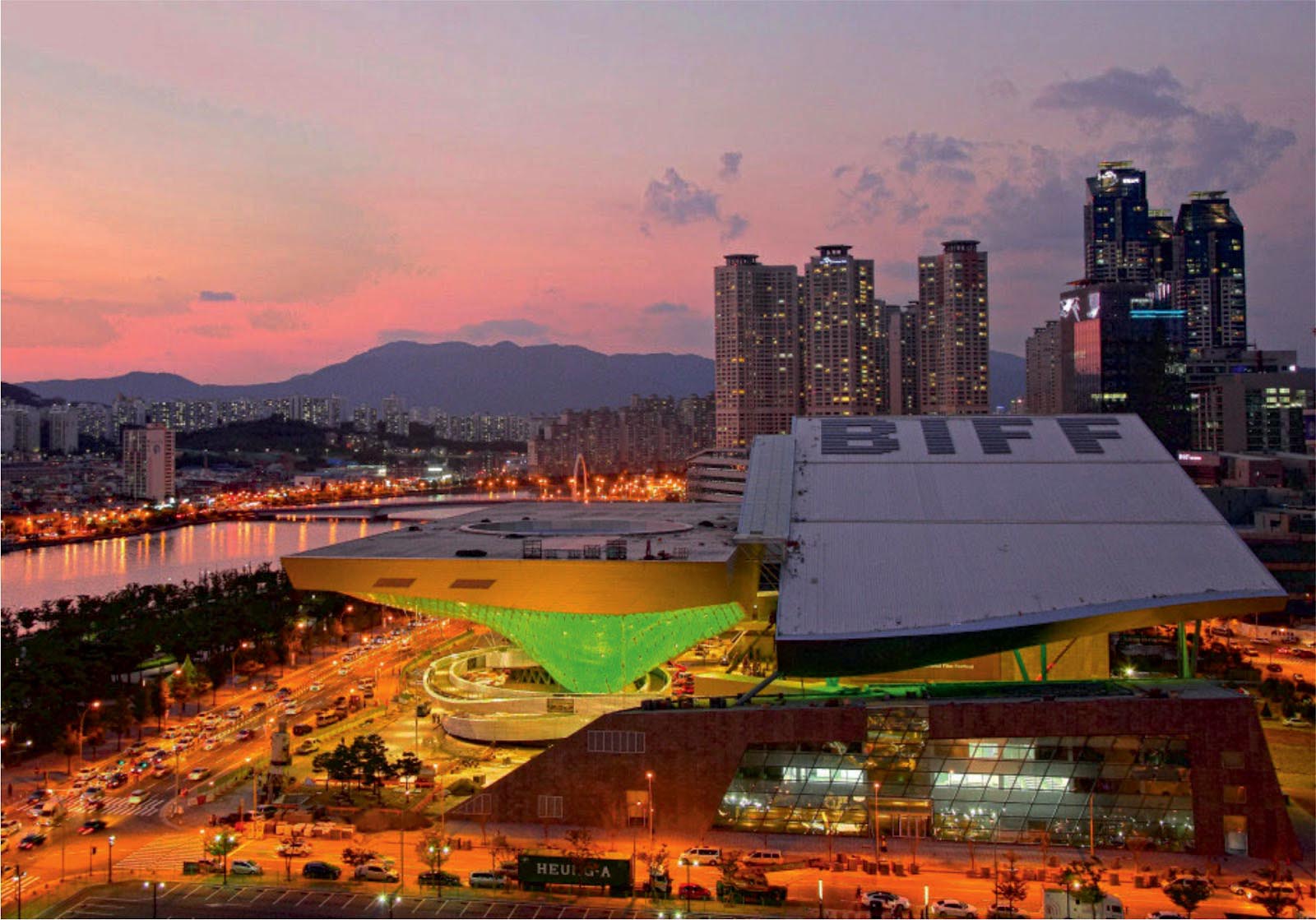 By @zonArtquitectur: Busan Cinema Center_Busan_Corea del Sur #Arquitectura