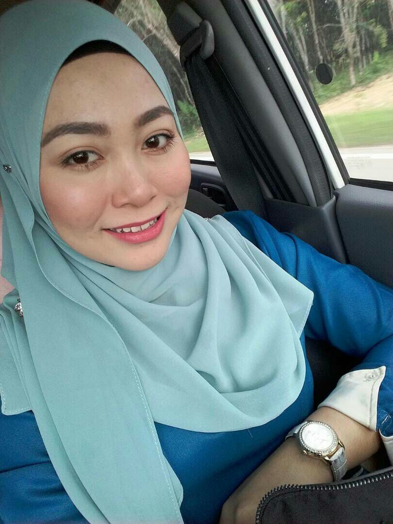 Mamah Muda Berjilbab Ditambah Bugil Dengan Gaya Binal | Skandal Foto Bokep ABG | Situs Film ...