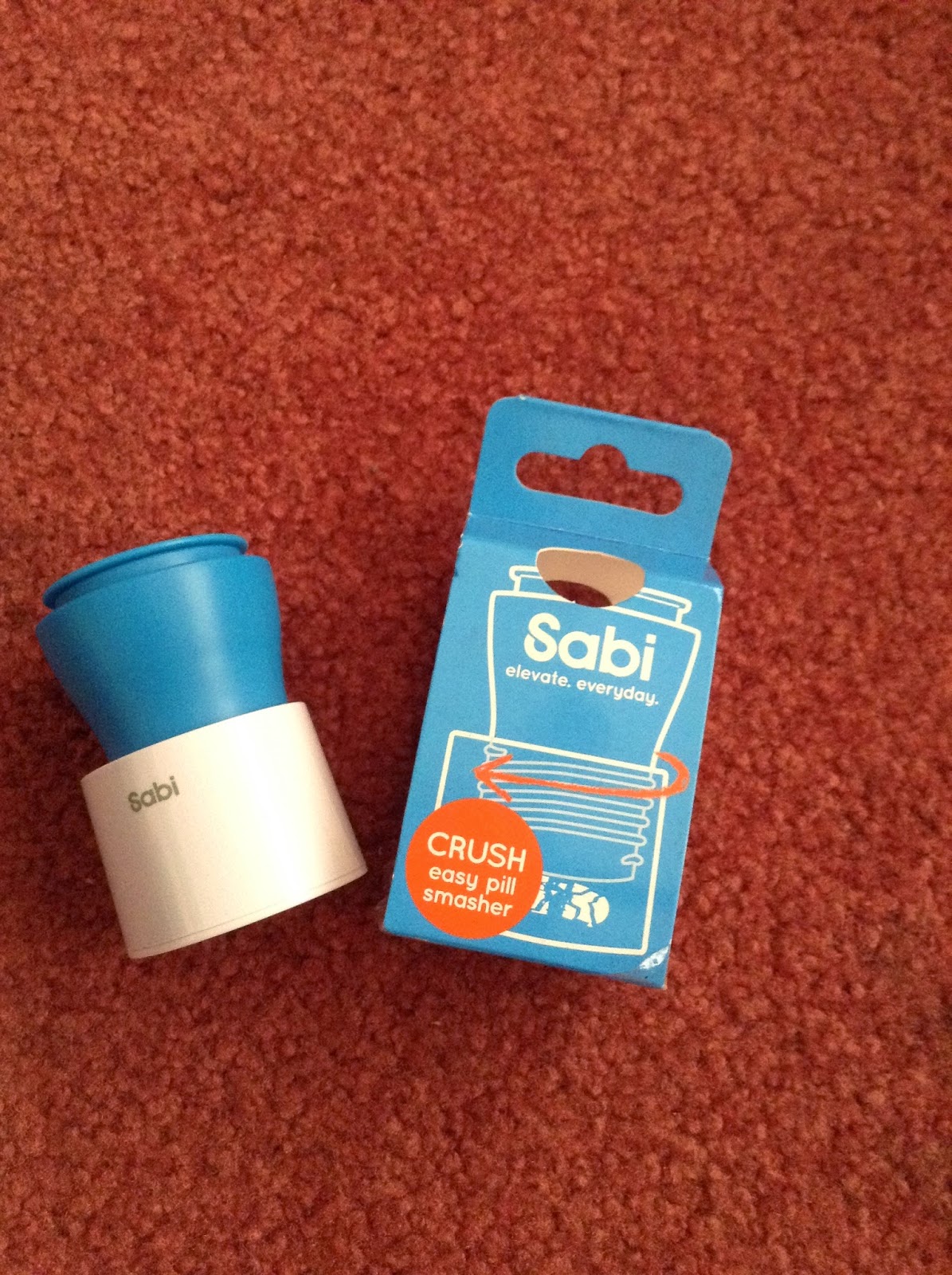 CRUSH Minimal effort pill crusher with pill box Review - Momma4Life