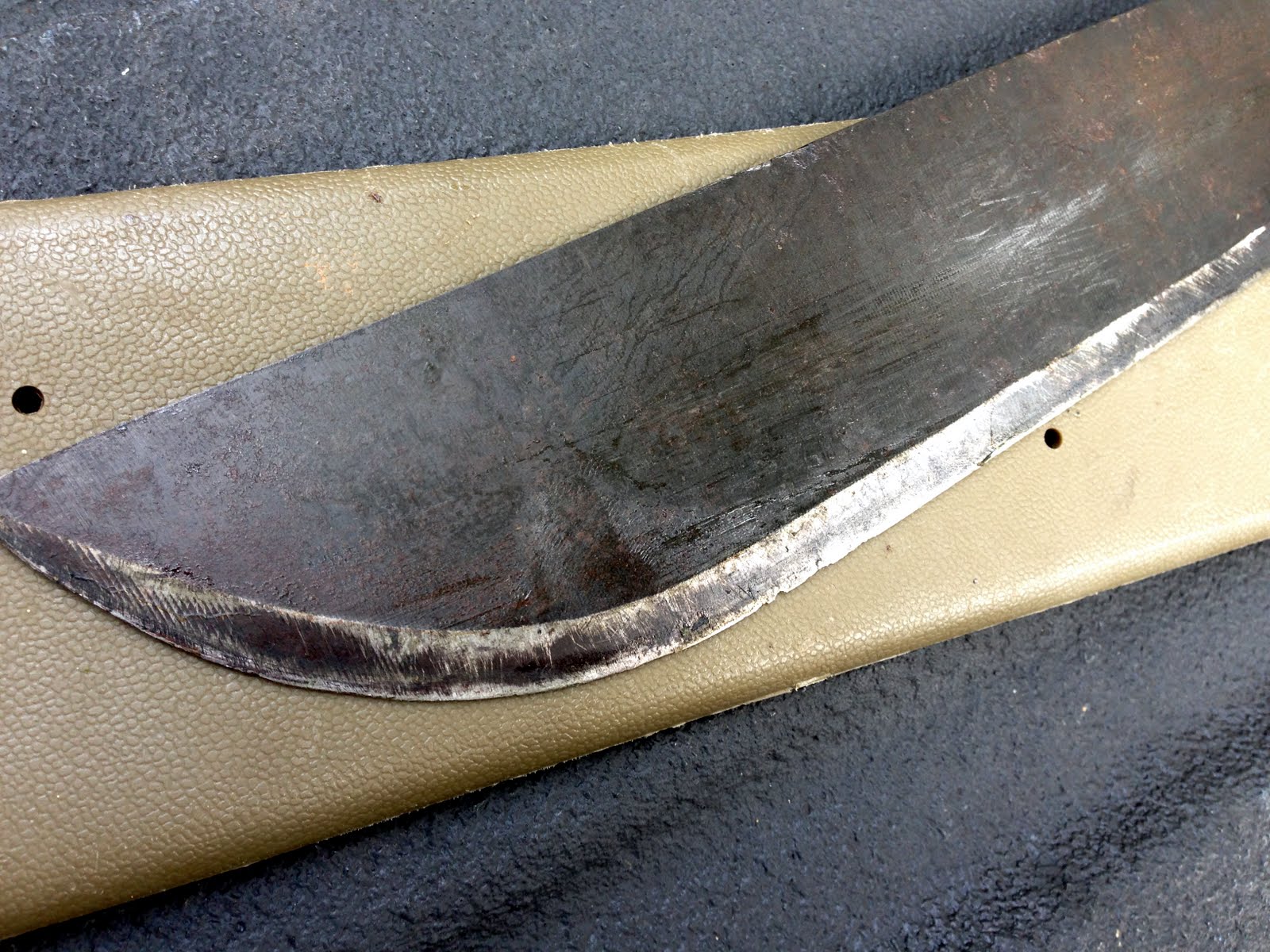 A Fine Blade: Blade Of The Month - The Lowly Machete