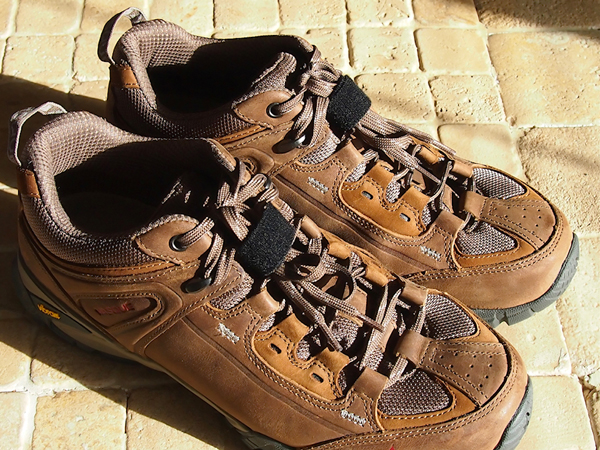 VeloZen: DIY Lace-Keepers!!