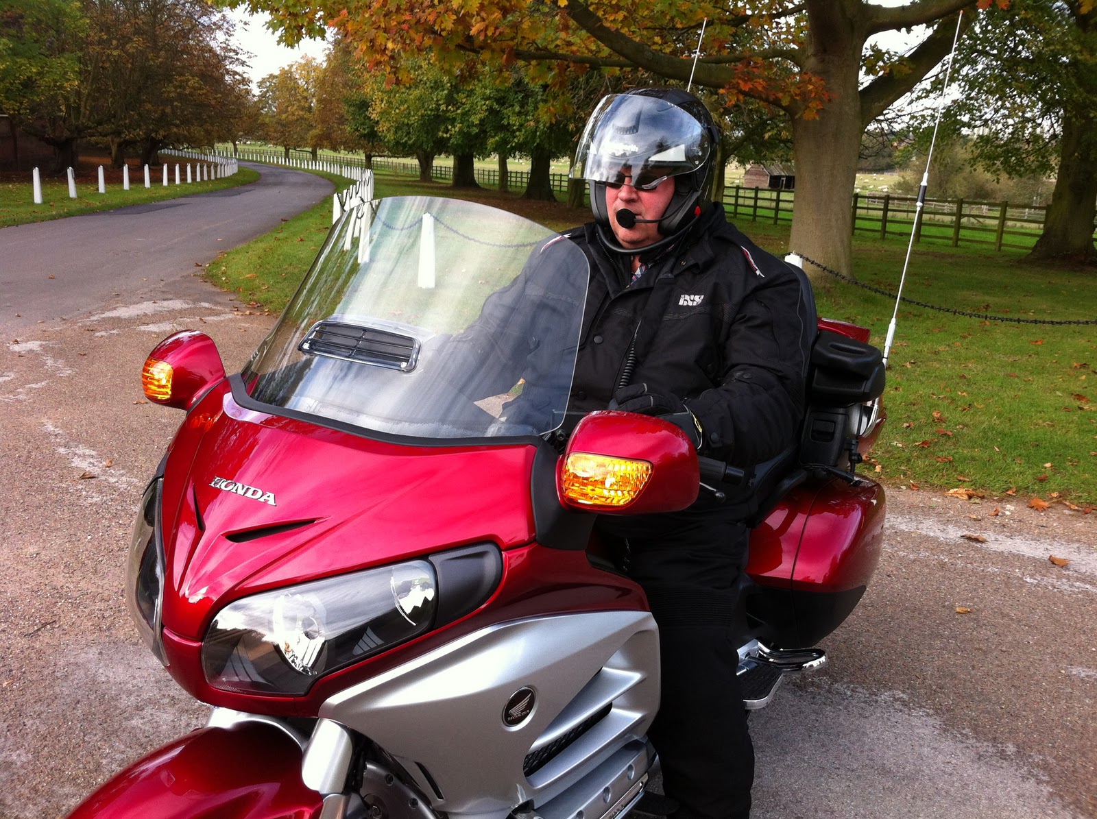 HILL SHIPPING WWW.HILLSHIPPING.COM: 2012 HONDA GL1800 CANDY RED GOLDWING