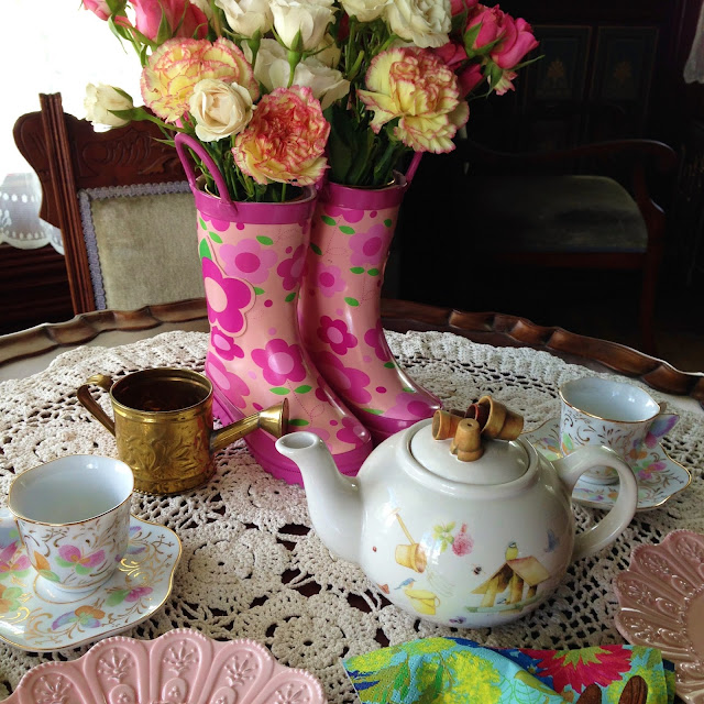 carolinajewel's table: April Showers 2016