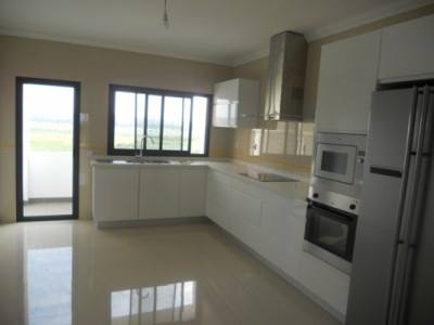 Roberto Marqueza Property - www.property-marqueza.co.cc ...