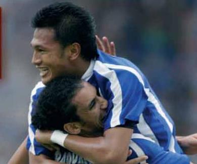 27 Desember 2007: Zaenal Arif Cetak Hattrick Pertama untuk Persib ke ...